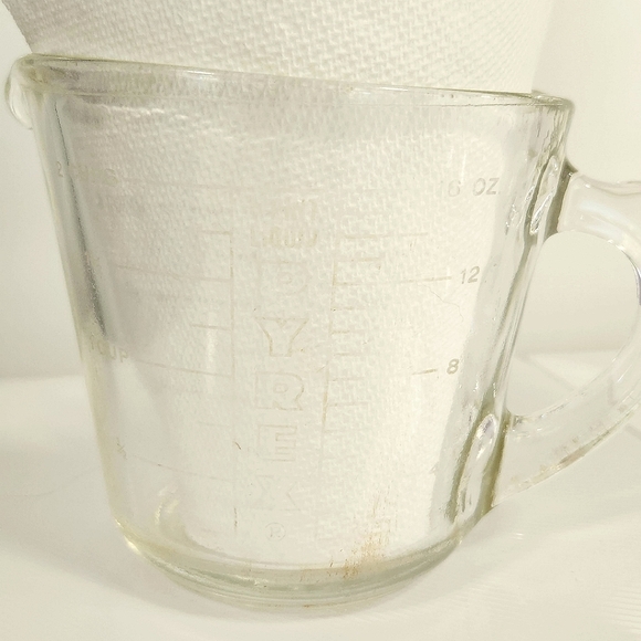 Pyrex | Kitchen | Vintage 56 Pyrex Measuring Cup 2 Cups D Handle 16 Oz ...